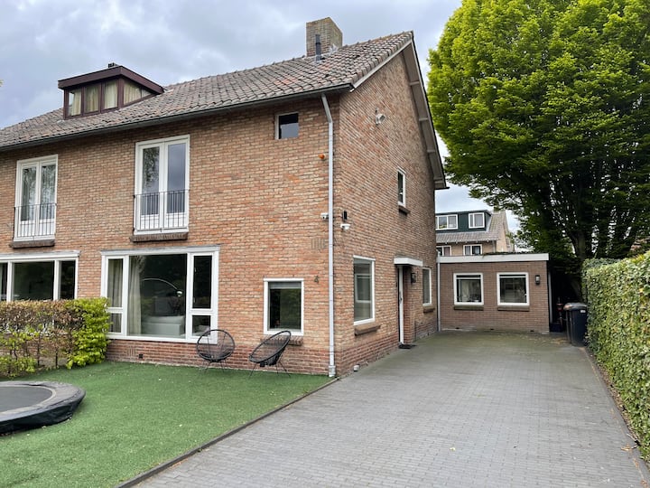 Comfortabele Gezinswoning In Laren - Baarn