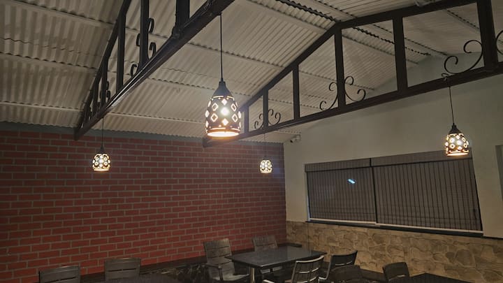 Terra Family Room - 2 Bedroom With Private Balcony - Coonoor