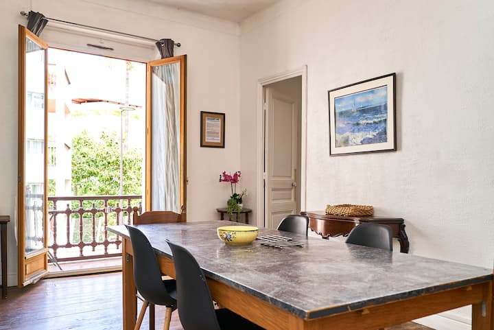 Spacious Group Stay In Perfect Antibes Location - Antibes