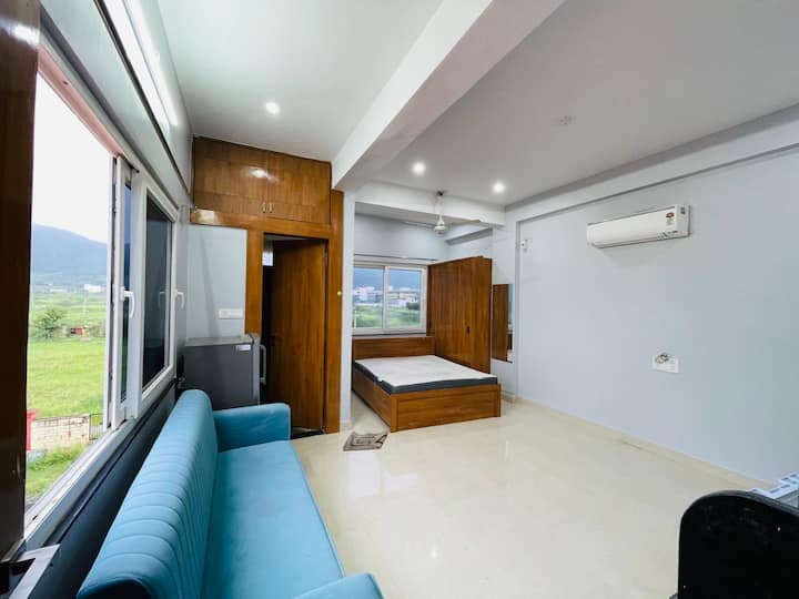 A New Studio Available For Meetings, Stays Etc - Ajmer