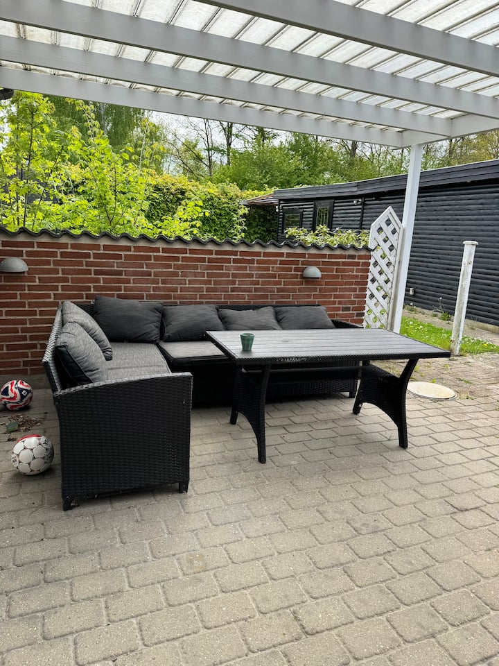 Dejligt Hjem På Stille Vænge I Odense Nø - Odense