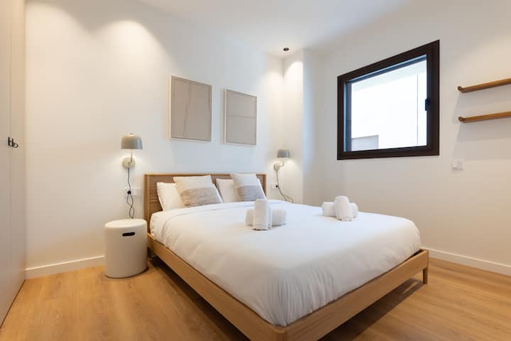 Can Milà | Signature Apartment Double Bed (306) - Sitges