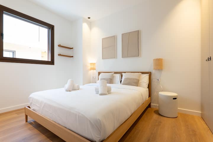 Can Milà | Signature Apartment Double Bed (318) - Sitges