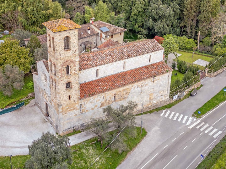 Bilocale Con Vista Sulla Pieve - Pietrasanta