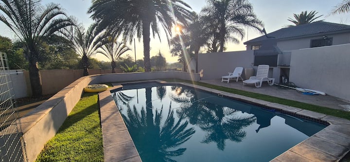 Nann Dreams Flatlet! Tranquil Home Away From Home. - Centurion