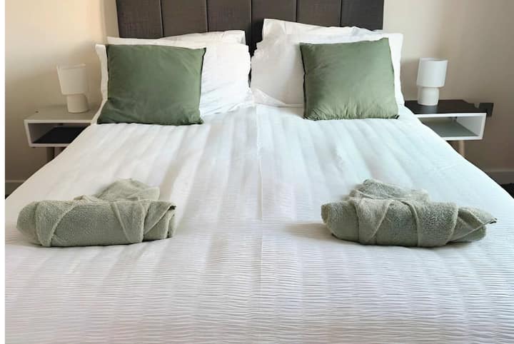 Elegant Ripon Retreat | Stylish 1br Near Yorkshire - Ripon