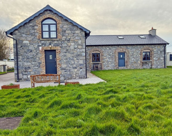 Cozy Countryside Schoolhouse In Mullingar - Mullingar