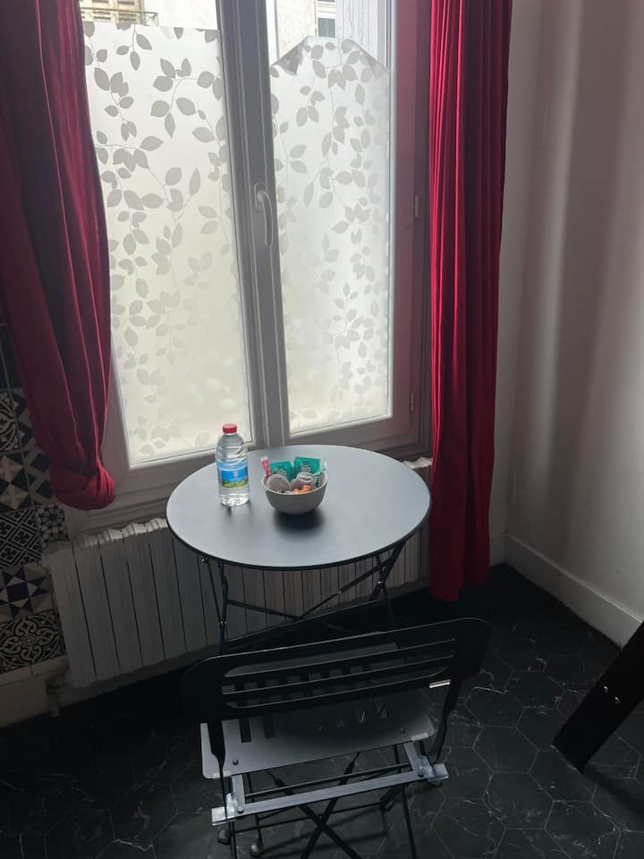 Studette à 350m De La Gare - Tours