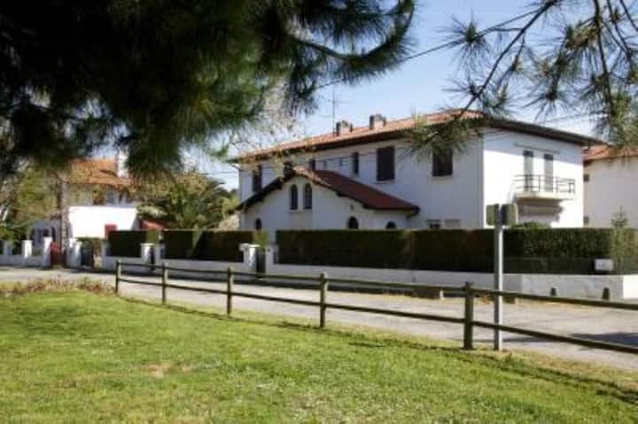 Biarritz-anglet Appartement T3 En Villa - Anglet