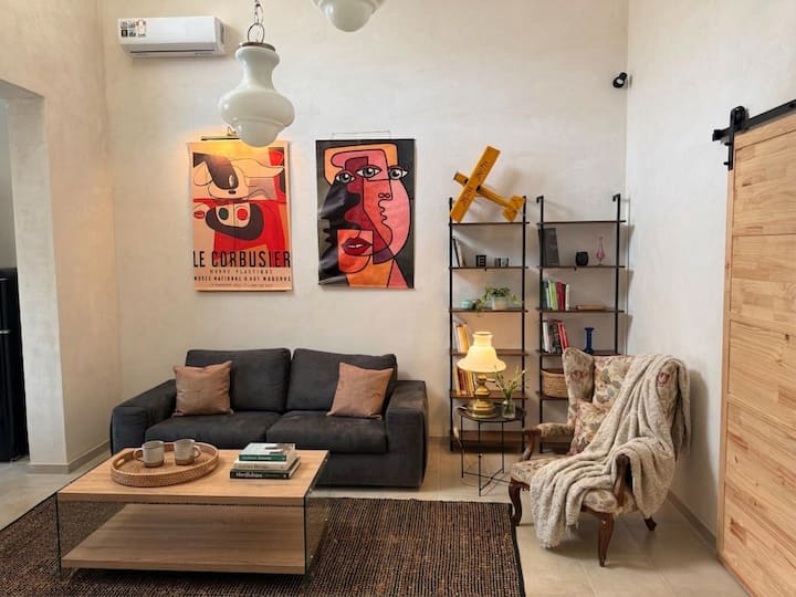 Bilocale Di Design Con Vasca In Camera Da Letto - Lecce