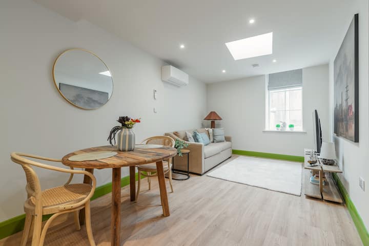 Central Comfortable 1 Bed On St. Patricks Street - Cork