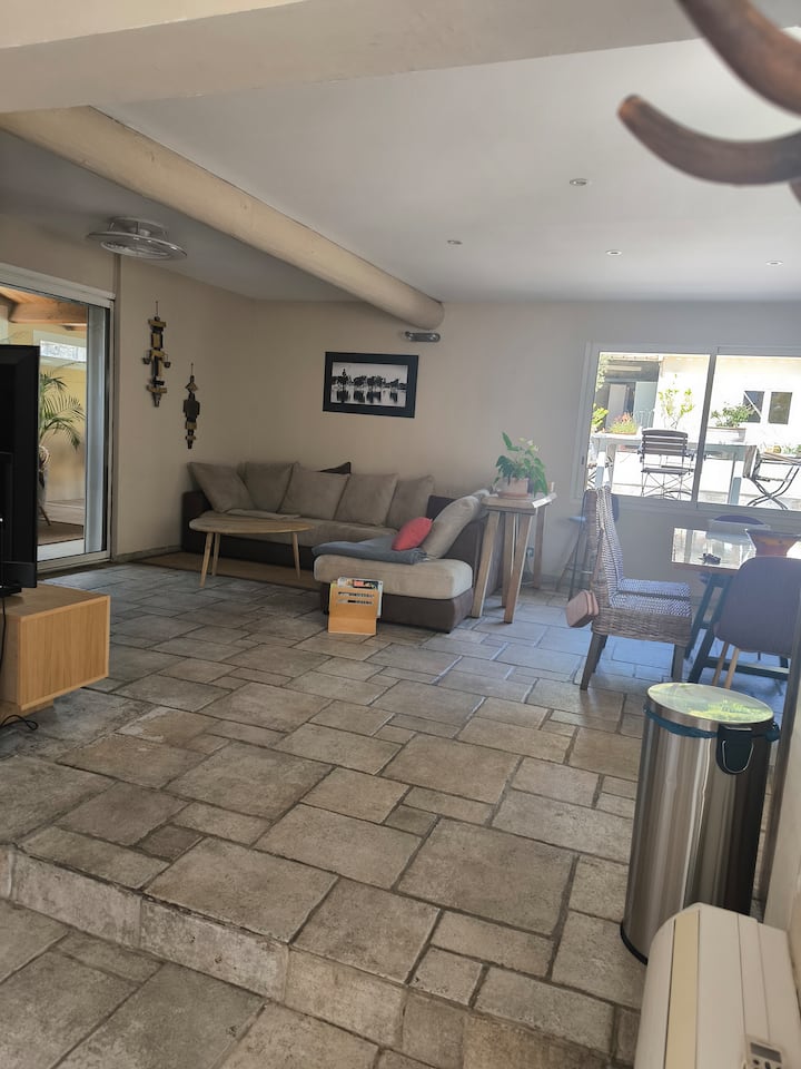 Maison En Pierre Avec Piscine Privée - Lunel