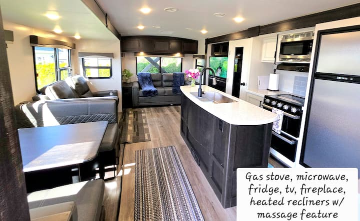 Westham Island - Rv Stay - Sleeps 5! - Tsawwassen