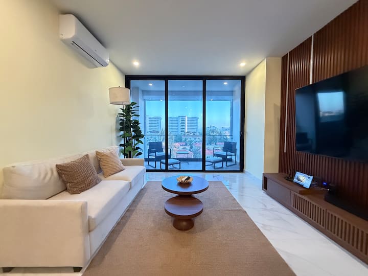 Seaside 2br | Roof Top Pool Ocean View| Beach Walk - Dominica