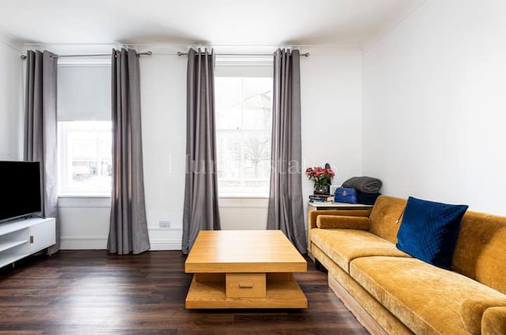 One-bedroom Apartment In St. Helier, Jersey - Jersey