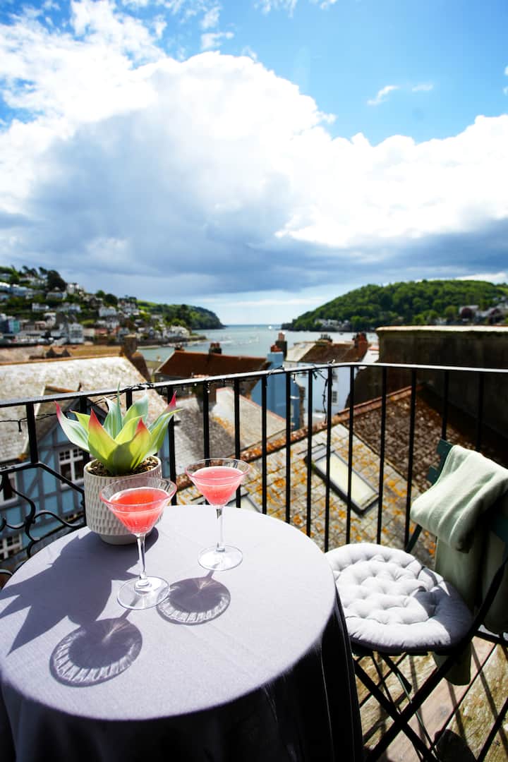 Spacious Room & Beautiful Views - Capt. Cabin - Dartmouth