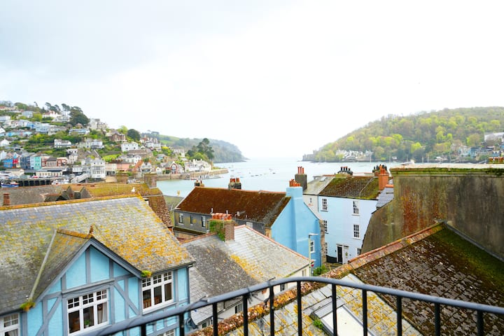 Dartmouth Stay - Central Location With Café Below - 다트머스