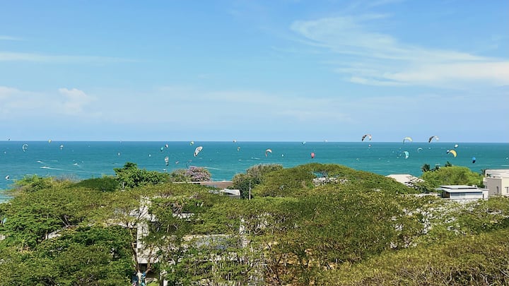 2 Bedroom Ocean-view Apartment With Pool & Gym - Hua Hin