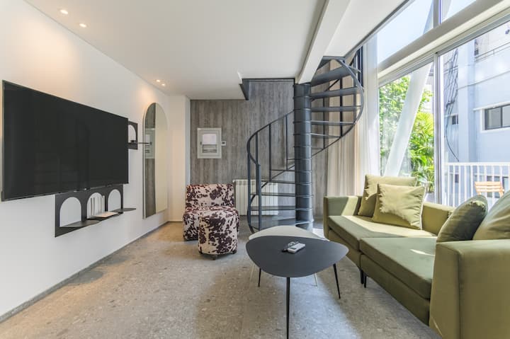 Retro 3d, 1-br Loft In Gemmayze - Beirut