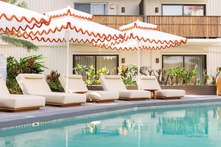 3 Vintage Double Rooms | Private Lanai | Pool - Kailua, HI