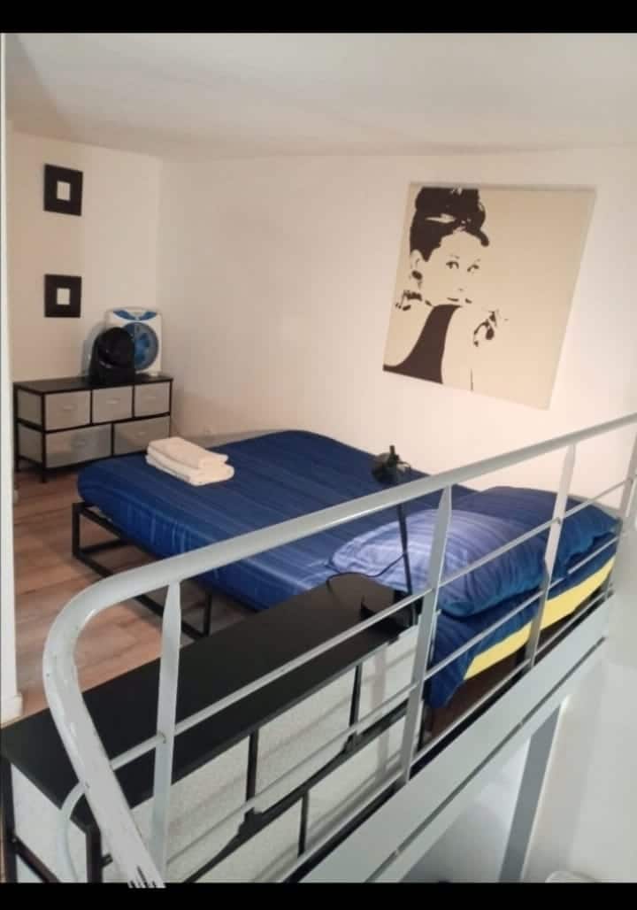 Cute Apartment In Cours Julien - Marsylia