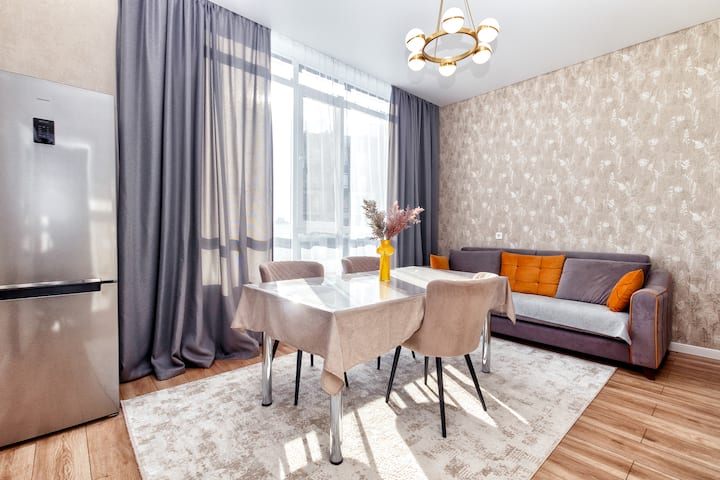 1-bedroom Apartment On The Embankment Old Centre - Kazakstan