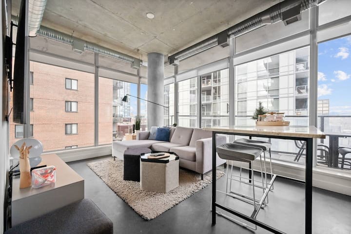 Cozy East Village Condo Near Calgary Stampede - Calgary