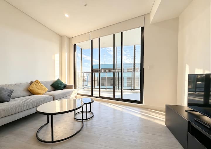 Urban Serenity Loft 2br/2ba + Parking - Fairfield