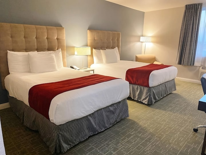 4 Affordable Double Room Near La Spots - Redondo Beach, CA