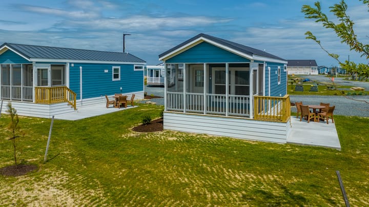*New* Deluxe Cottage On Chincoteague Bay! - Chincoteague, VA