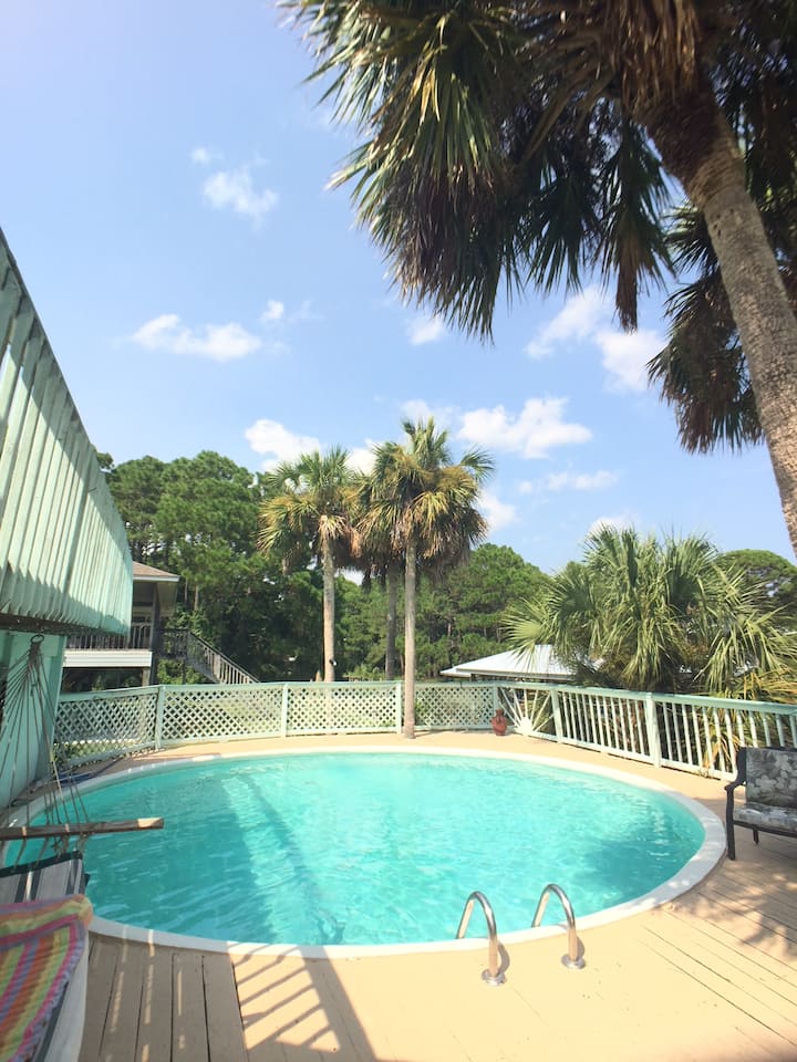 Fun Beach House With Pool On A Canal - Alligator Point, FL