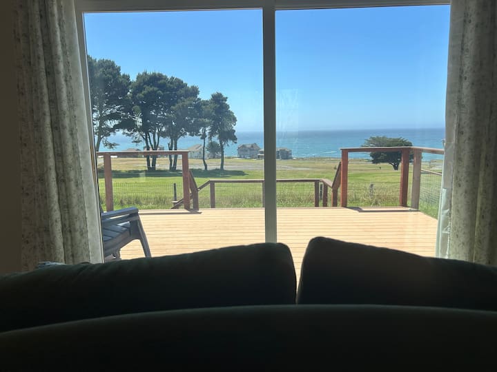 Frannie's Cottage. Panoramic Ocean Views. - Shelter Cove