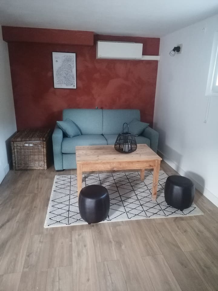 Petit Studio Pour 2 à 3 Personnes Dans Une Maison - Epagny