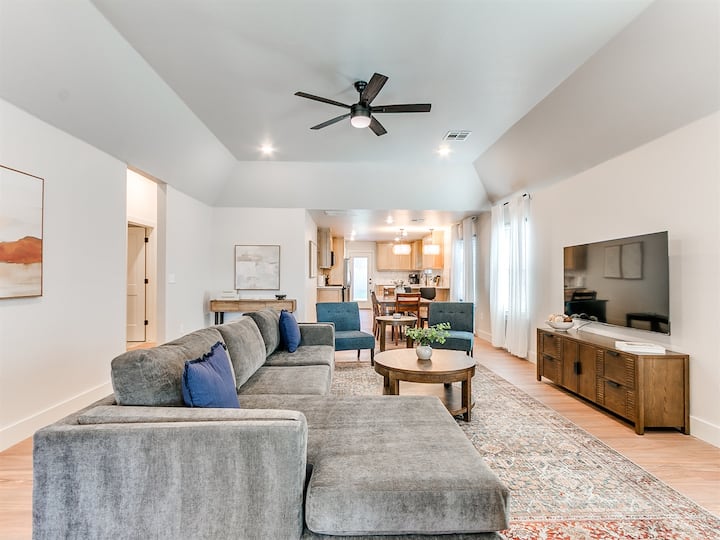 Peaceful Edmond Retreat | Near Downtown & Uco - Edmond, OK