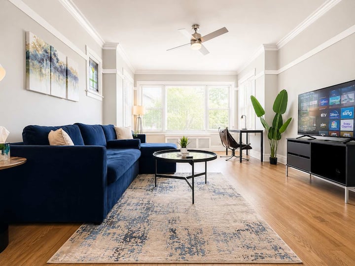 Avodale 2br Apartment | Near Logan Square - Chicago