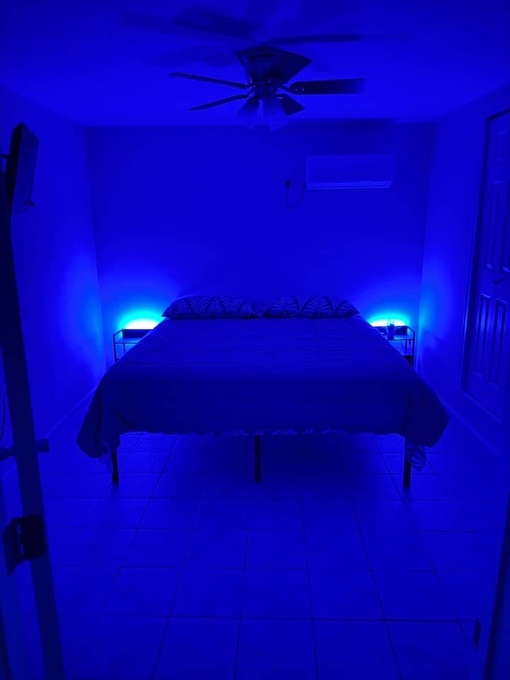 Central Downtown Laredo Apartment - Laredo, TX