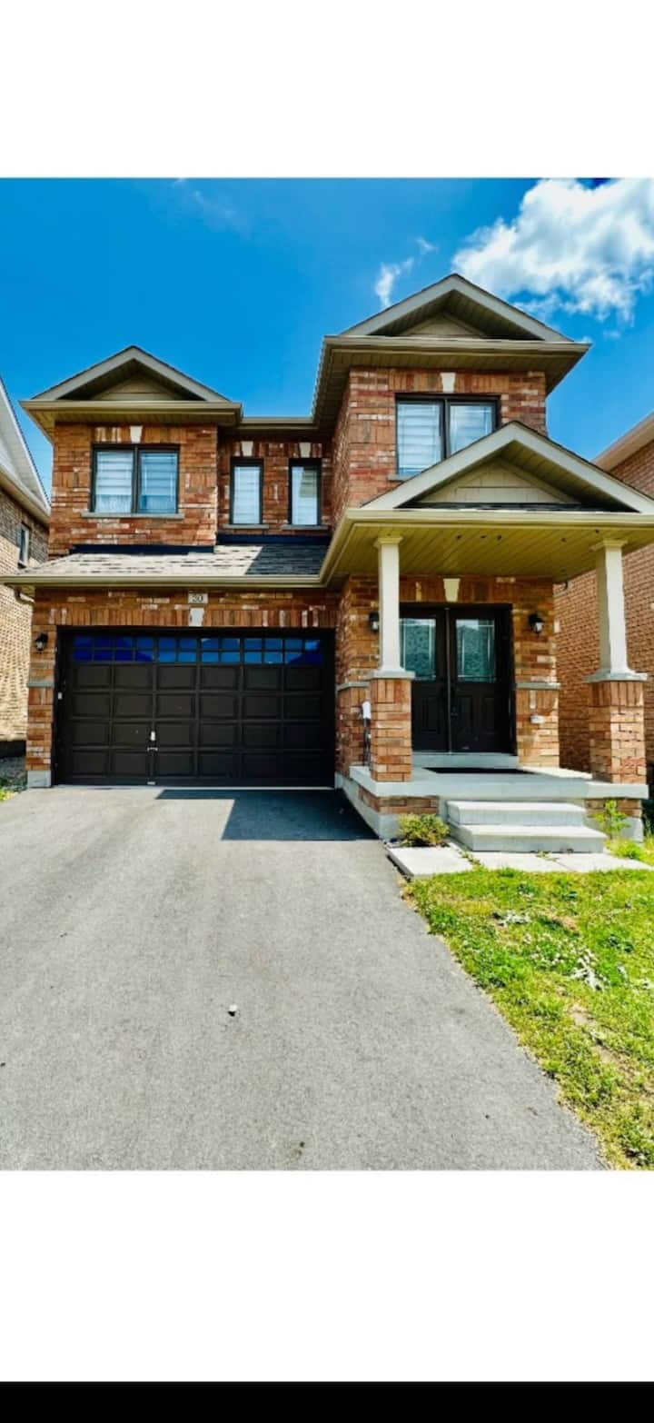 Close To Niagara Falls 4 Bedroom With Parking - St. Catharines