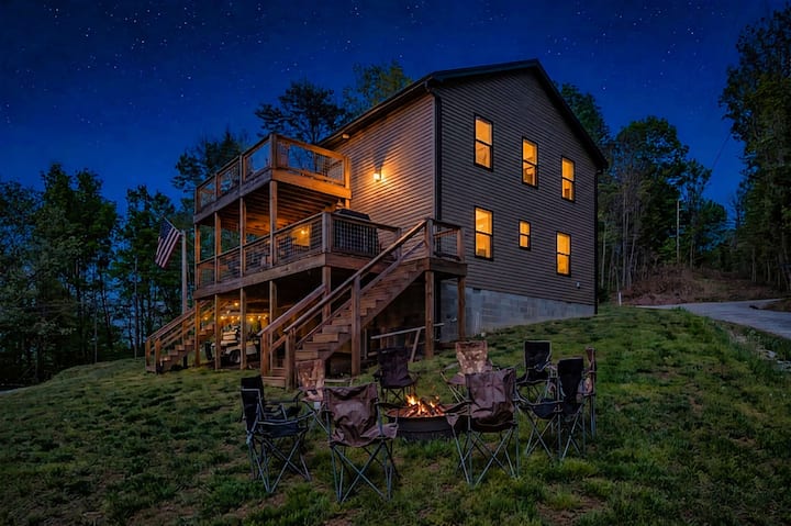 Mammoth Lake House | Gas Grill • 5 King Bedrooms! - Nolin Lake State Park