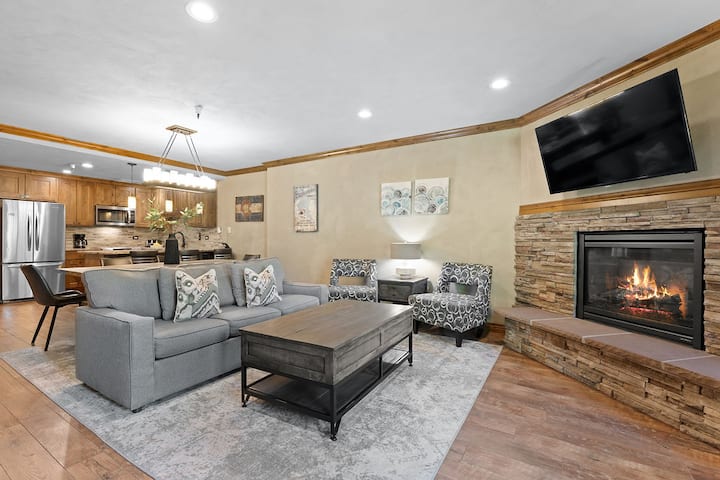 Chateaux 1023: Walkable To Town And Slopes - Breckenridge, CO