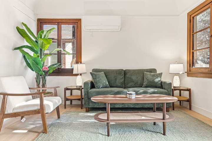 Furnished Rose Park 1br | King Bed, W/d, Parking - Long Beach, CA