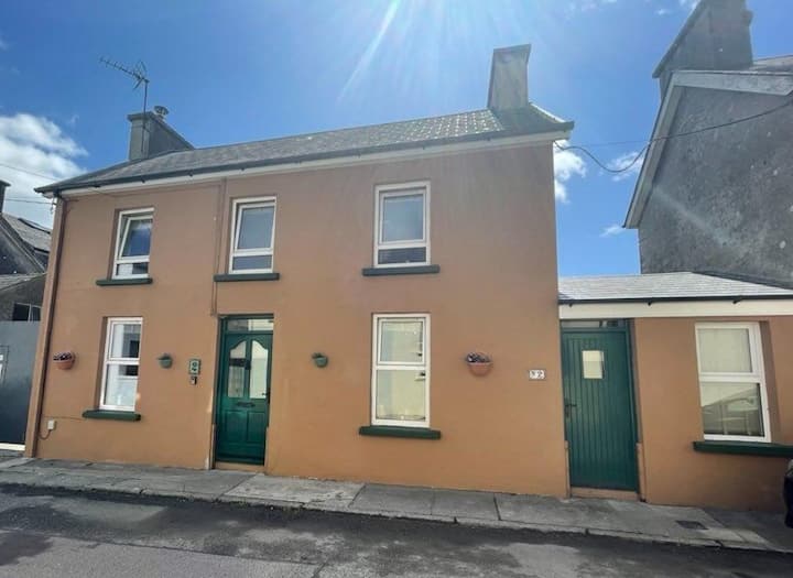 Cosy Skibbereen Townhouse - Skibbereen