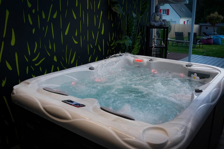 La Parenthèse • Piscine & Spa - Saint-Nazaire