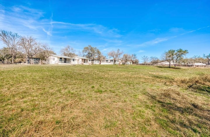 3 For 1
Concierge Services - Kingsland, TX