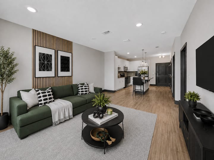 Designer 1br Apartment | Pool, Gym & Wi-fi - Roanoke, TX