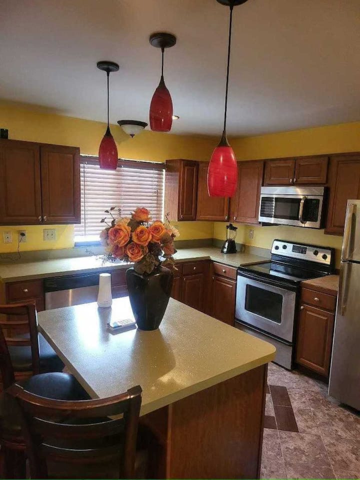 Spacious 3br Retreat Near Dc W/ Parking & Wifi - Accokeek, MD