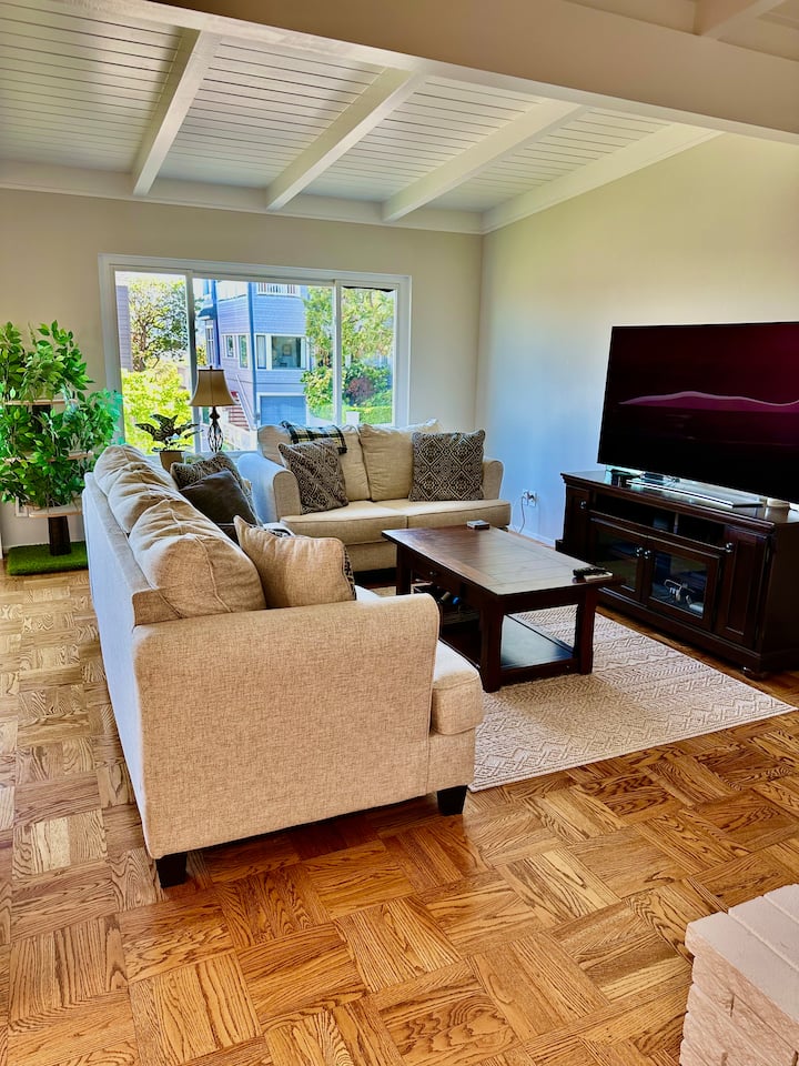 Dolores Heights Gem: Walk To Noe, Mission & Castro - San Francisco, CA