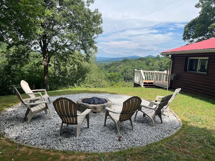 Cozy Family Cabin, Views, Fire Pit And Falls - Franklin, NC
