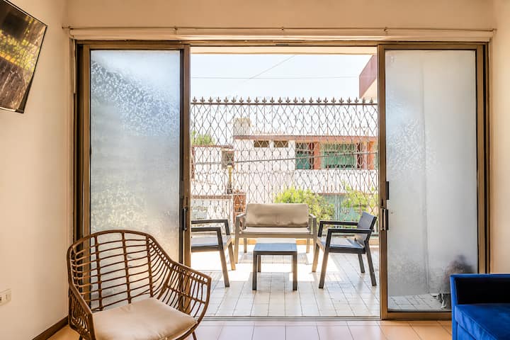 Hermosa Casa A Lado Del Metro De Mty - San Nicolás de los Garza