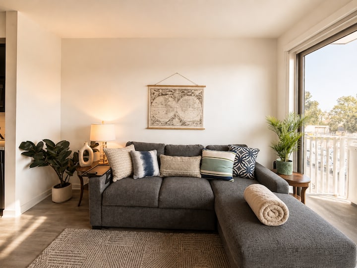 Modern 2br| Rooftop, Pool, Gym, Free Parking - Los Angeles, CA
