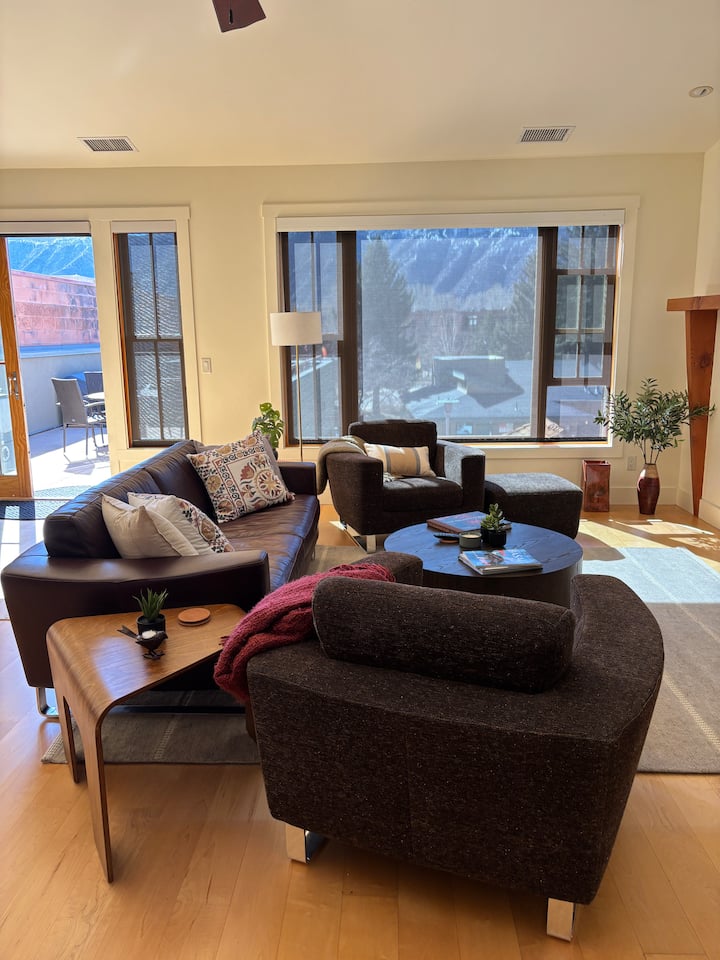 Rare Penthouse Unit In Historic Old Town Basalt - Basalt, CO